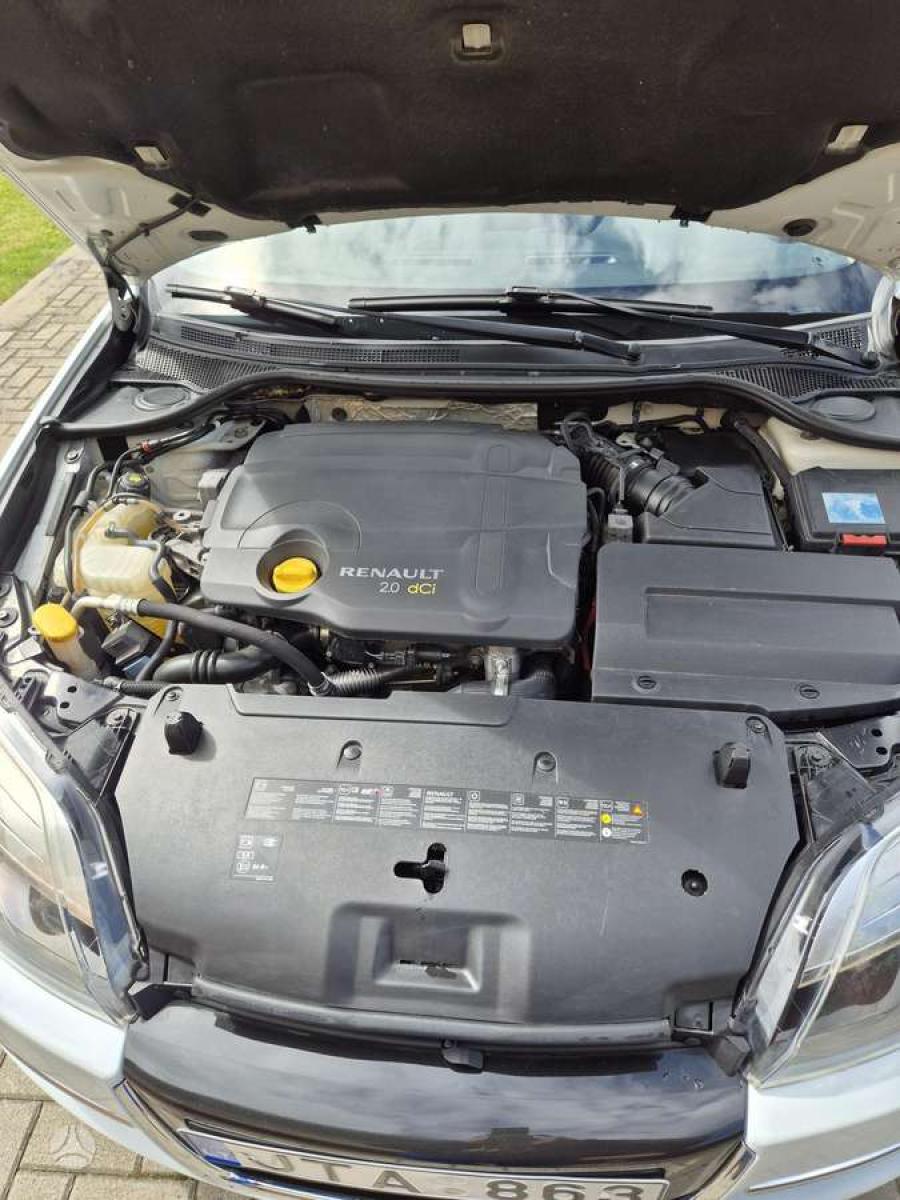 White Renault Laguna 2014 in Kelme, with an engine capacity of 2.00 L and mileage of 200 thousand km for 5350 €, photo 18 on AUTOMOTO.COM.LV