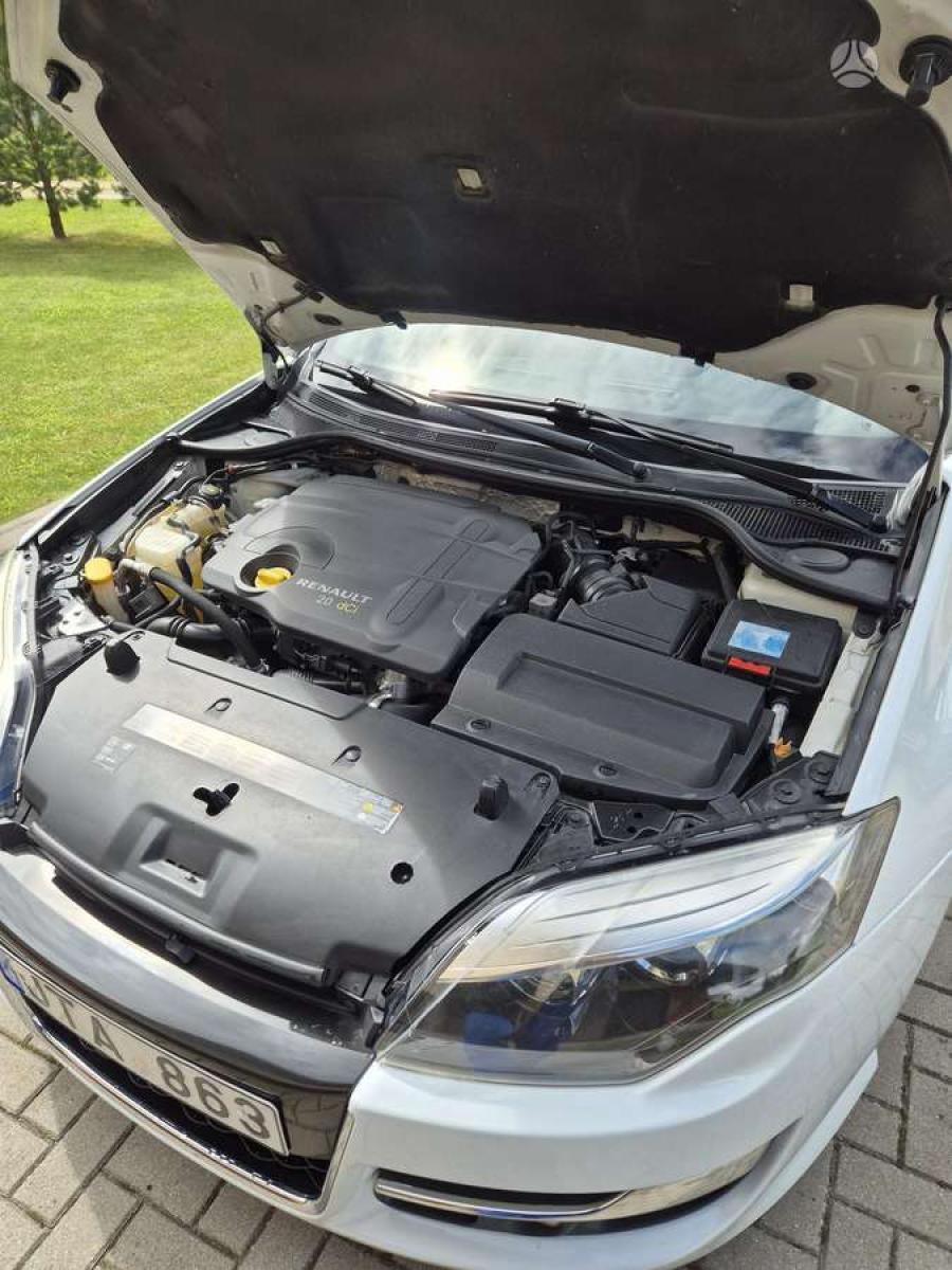 White Renault Laguna 2014 in Kelme, with an engine capacity of 2.00 L and mileage of 200 thousand km for 5350 €, photo 21 on AUTOMOTO.COM.LV