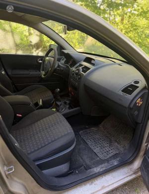 Dzeltens Renault Laguna 2006 Viļņa, ar dzinēja tilpumu 1.60 L un nobraukumu 313 tūkst. km par 300 €, foto 7 vietnē AUTOMOTO.COM.LV