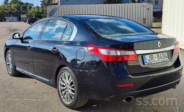 Melns Renault Latitude 2011 Rīga, ar dzinēja tilpumu 3.00 L un nobraukumu 158 tūkst. km par 4950 €, foto 3 vietnē AUTOMOTO.COM.LV
