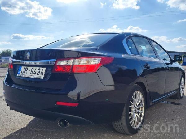 Melns Renault Latitude 2011 Rīga, ar dzinēja tilpumu 3.00 L un nobraukumu 158 tūkst. km par 4950 €, foto 5 vietnē AUTOMOTO.COM.LV