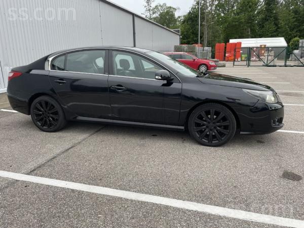 Melns Renault Latitude 2011 Rīga, ar dzinēja tilpumu 2.00 L un nobraukumu 252 tūkst. km par 3500 €, foto 1 vietnē AUTOMOTO.COM.LV