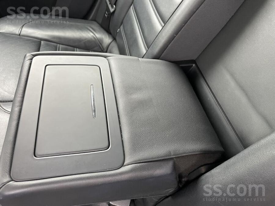 Black Renault Latitude 2011 in Riga, with an engine capacity of 2.00 L and mileage of 252 thousand km for 3500 €, photo 20 on AUTOMOTO.COM.LV