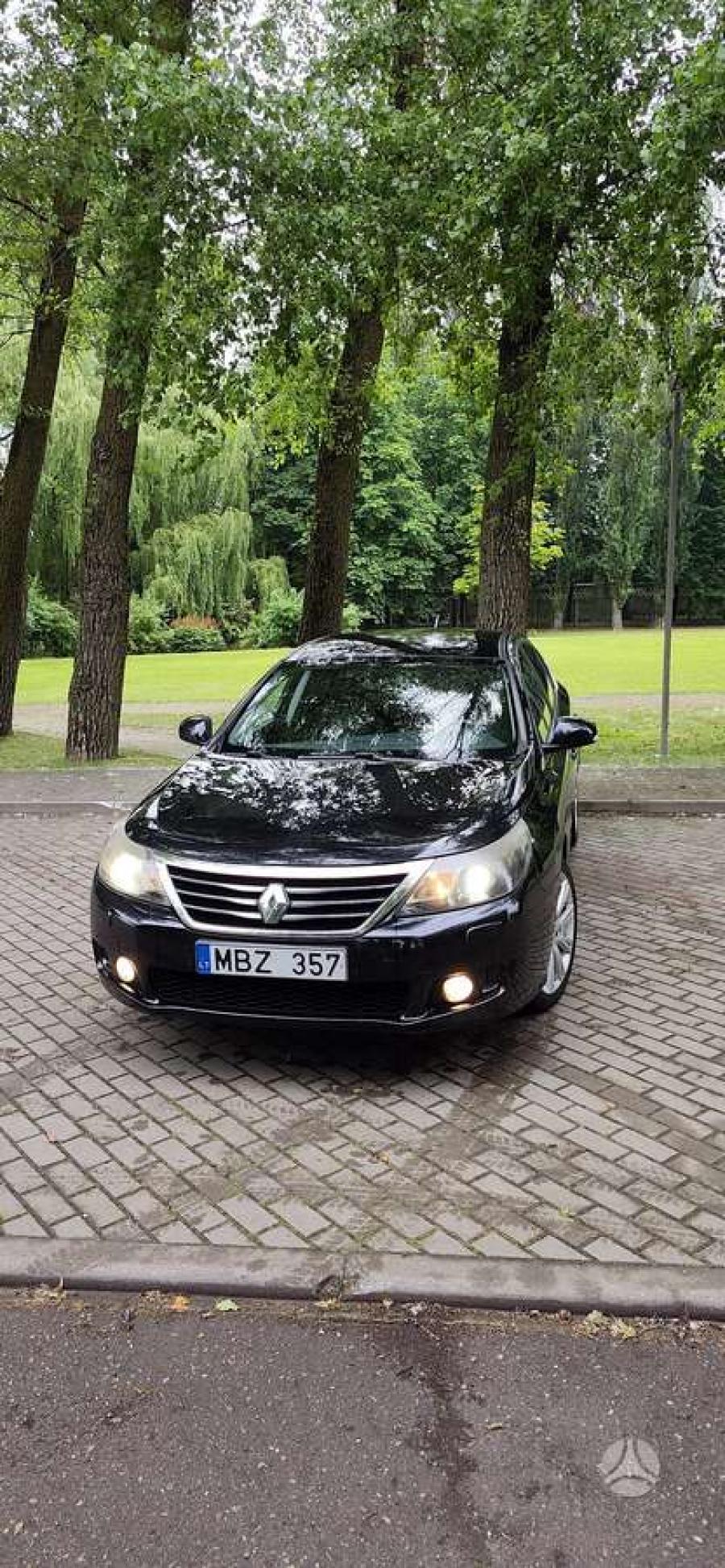 Melns Renault Latitude 2011 Klaipėda, ar dzinēja tilpumu 2.00 L un nobraukumu 295 tūkst. km par 3650 €, foto 1 vietnē AUTOMOTO.COM.LV