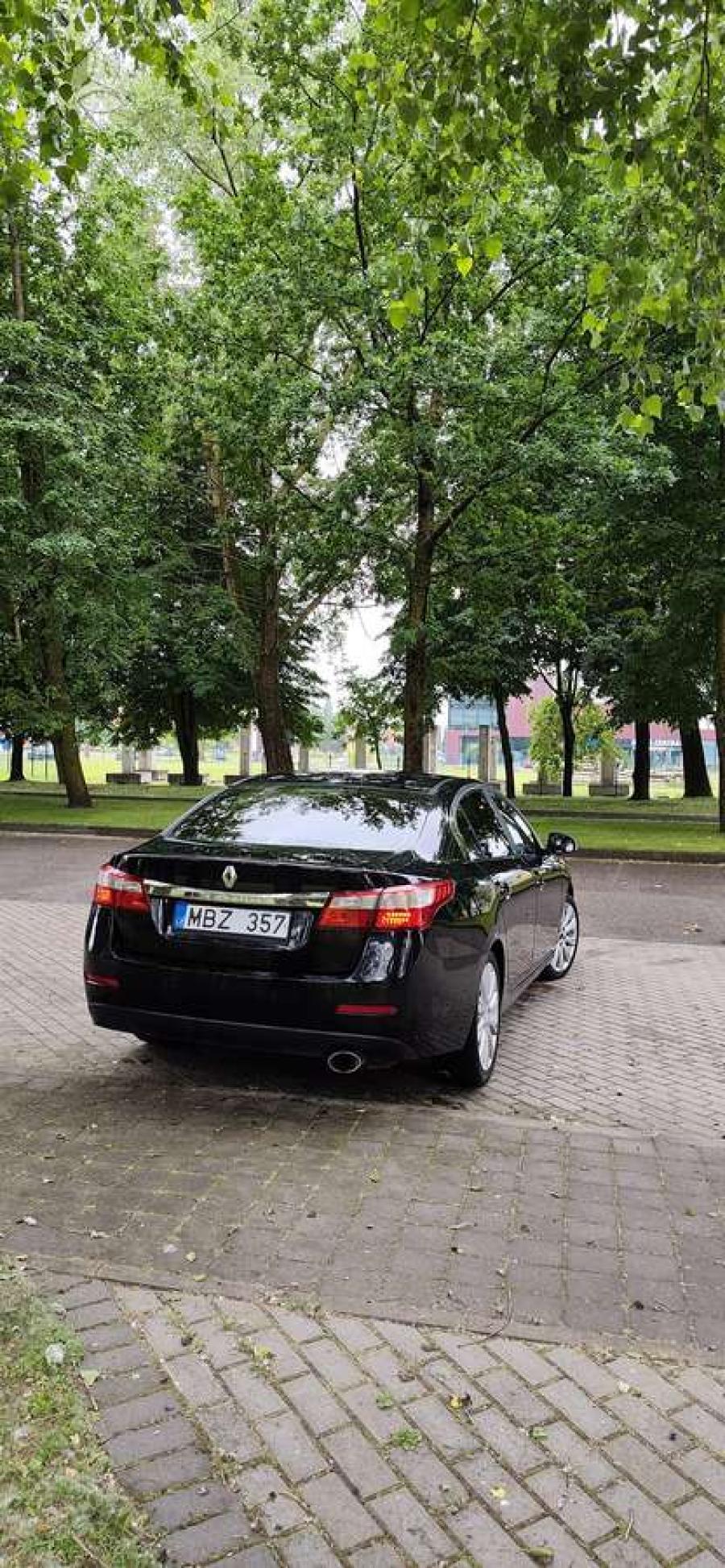 Melns Renault Latitude 2011 Klaipėda, ar dzinēja tilpumu 2.00 L un nobraukumu 295 tūkst. km par 3650 €, foto 7 vietnē AUTOMOTO.COM.LV