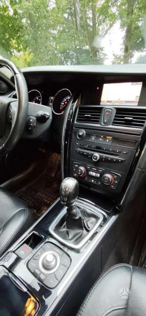 Melns Renault Latitude 2011 Klaipėda, ar dzinēja tilpumu 2.00 L un nobraukumu 295 tūkst. km par 3650 €, foto 23 vietnē AUTOMOTO.COM.LV
