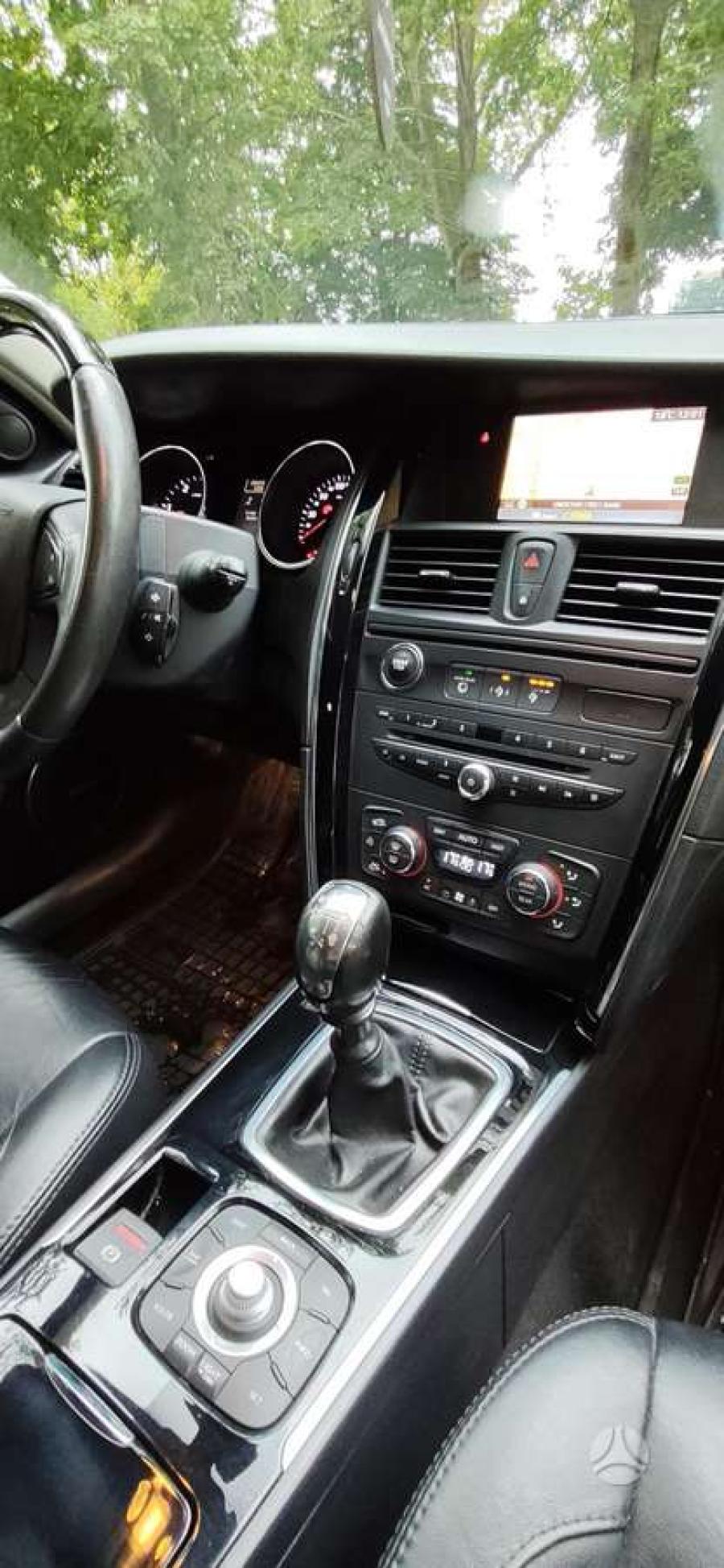 Melns Renault Latitude 2011 Klaipėda, ar dzinēja tilpumu 2.00 L un nobraukumu 295 tūkst. km par 3650 €, foto 23 vietnē AUTOMOTO.COM.LV