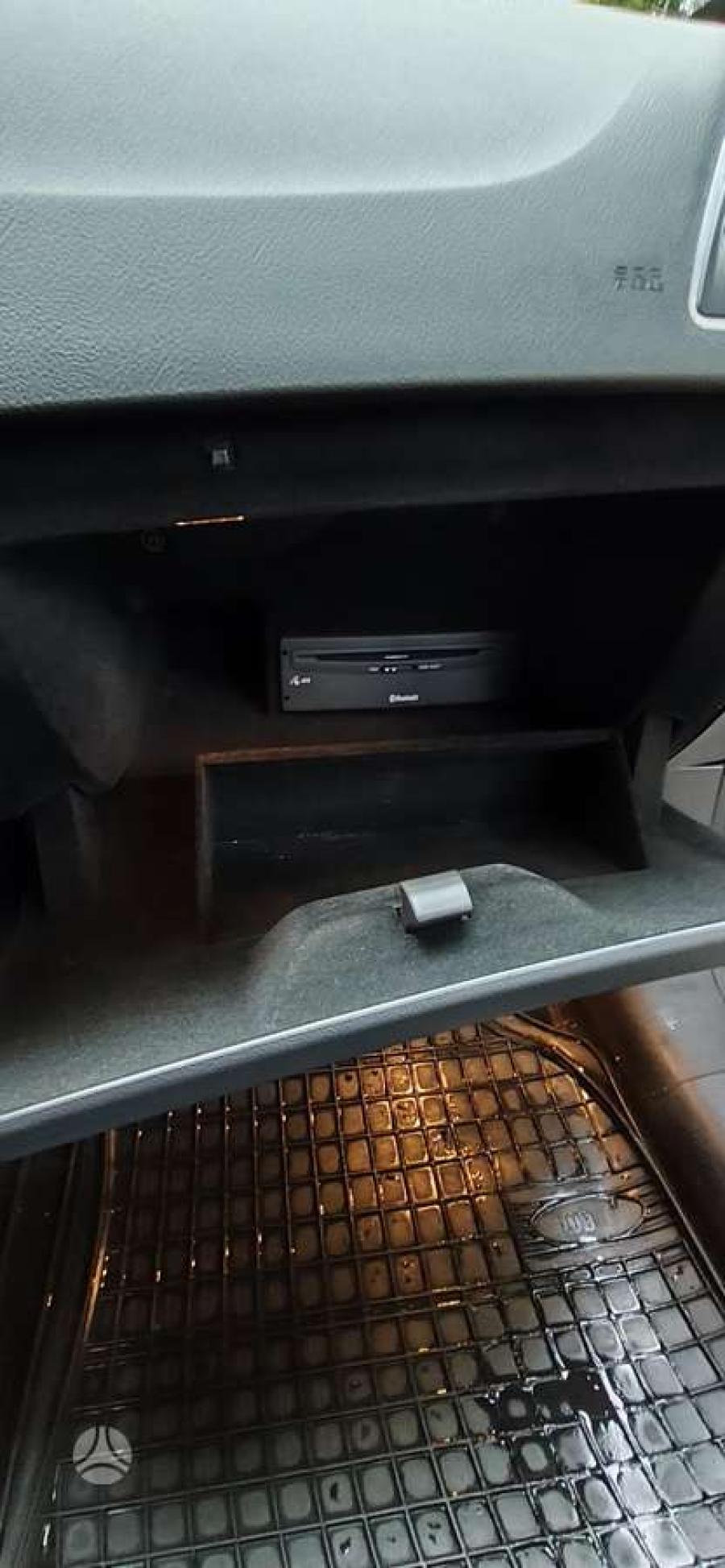 Melns Renault Latitude 2011 Klaipėda, ar dzinēja tilpumu 2.00 L un nobraukumu 295 tūkst. km par 3650 €, foto 24 vietnē AUTOMOTO.COM.LV