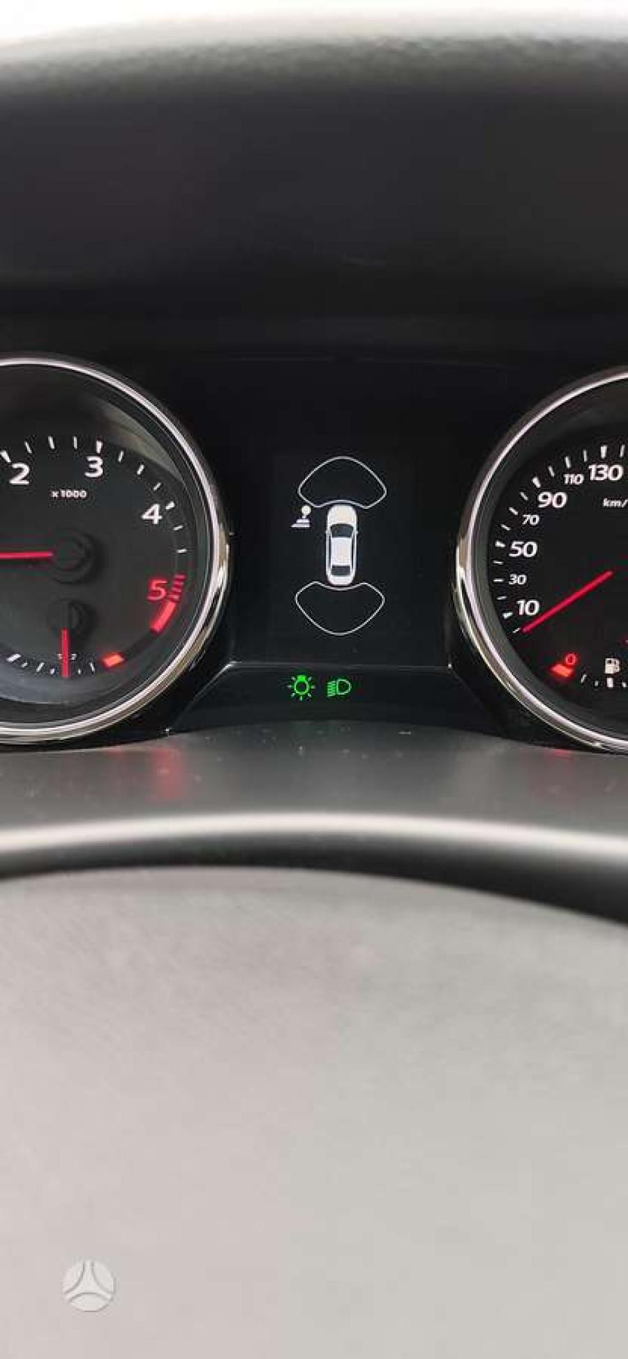 Melns Renault Latitude 2011 Klaipėda, ar dzinēja tilpumu 2.00 L un nobraukumu 295 tūkst. km par 3650 €, foto 29 vietnē AUTOMOTO.COM.LV