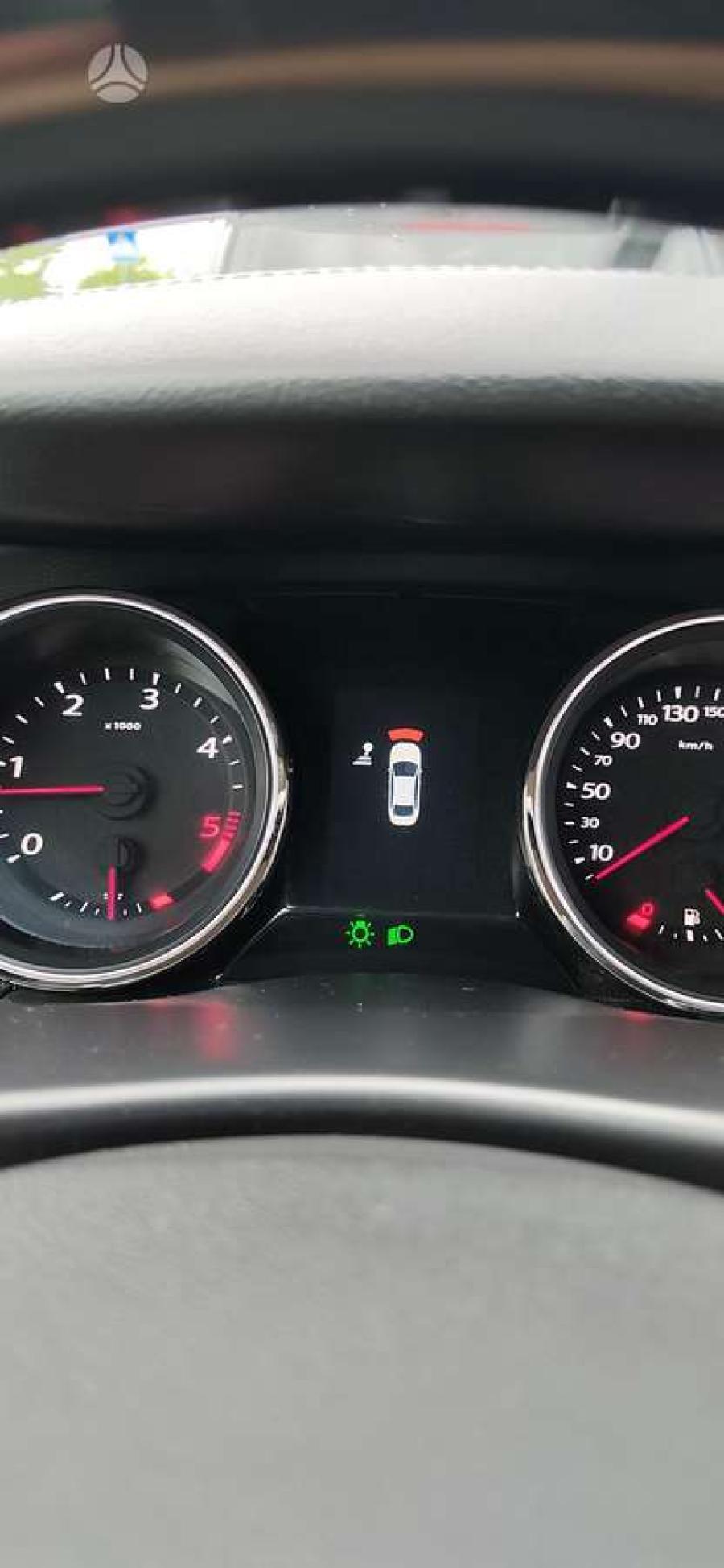 Melns Renault Latitude 2011 Klaipėda, ar dzinēja tilpumu 2.00 L un nobraukumu 295 tūkst. km par 3650 €, foto 30 vietnē AUTOMOTO.COM.LV