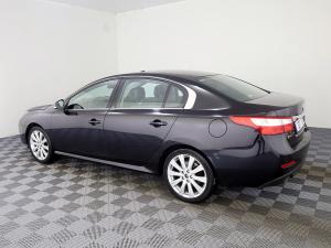 Melns Renault Latitude 2011 Tallina, ar dzinēja tilpumu 2.00 L un nobraukumu 287 tūkst. km par 3199 €, foto 14 vietnē AUTOMOTO.COM.LV