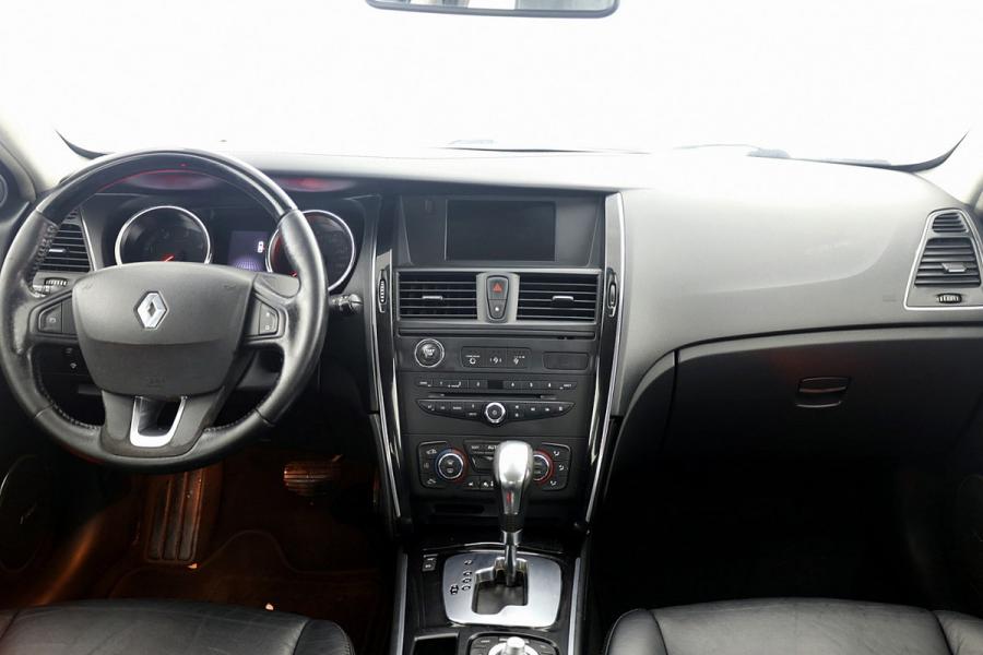 Melns Renault Latitude 2011 Tallina, ar dzinēja tilpumu 2.00 L un nobraukumu 287 tūkst. km par 3199 €, foto 15 vietnē AUTOMOTO.COM.LV