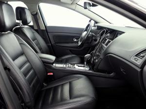 Melns Renault Latitude 2011 Tallina, ar dzinēja tilpumu 2.00 L un nobraukumu 287 tūkst. km par 3199 €, foto 16 vietnē AUTOMOTO.COM.LV