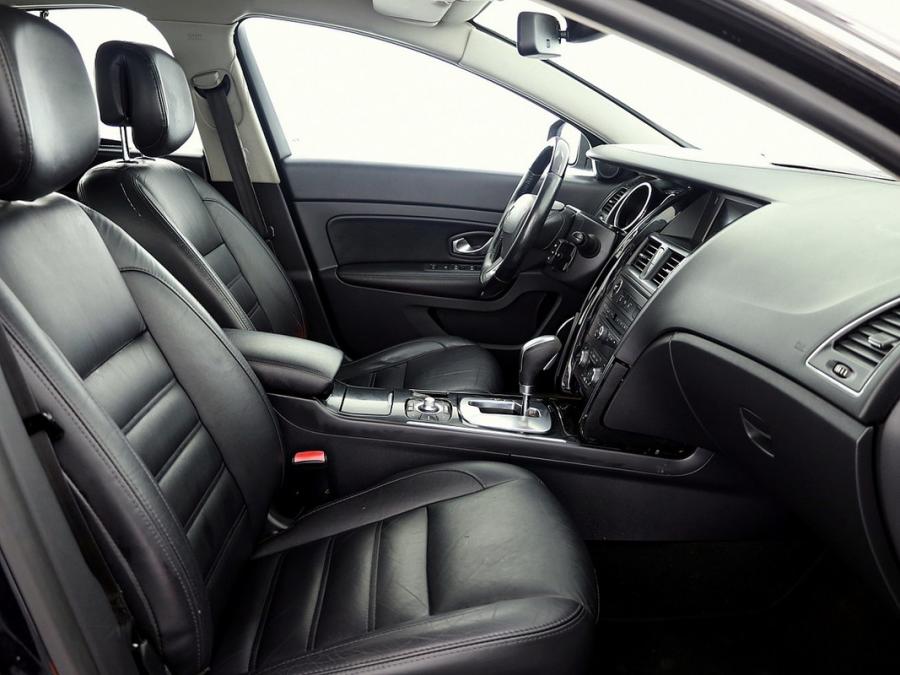 Melns Renault Latitude 2011 Tallina, ar dzinēja tilpumu 2.00 L un nobraukumu 287 tūkst. km par 3199 €, foto 16 vietnē AUTOMOTO.COM.LV