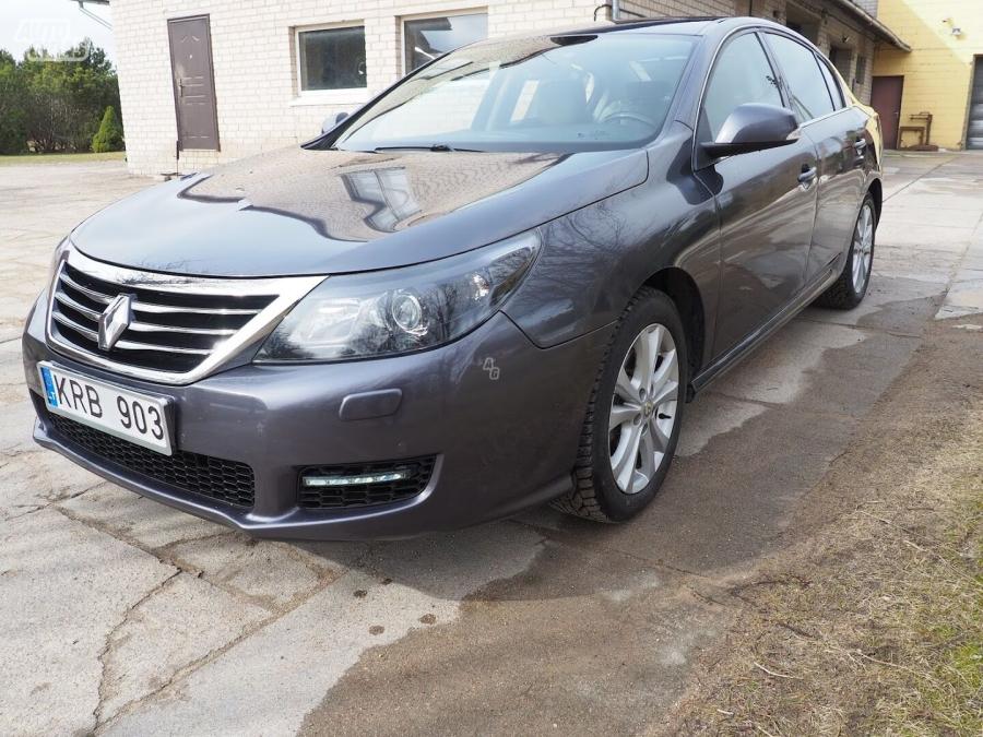 Grey Renault Latitude 2011 in Skuodas, with an engine capacity of 3.00 L and mileage of 316 thousand km for 4800 €, photo 1 on AUTOMOTO.COM.LV