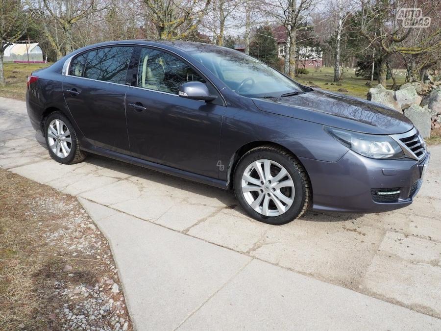 Grey Renault Latitude 2011 in Skuodas, with an engine capacity of 3.00 L and mileage of 316 thousand km for 4800 €, photo 5 on AUTOMOTO.COM.LV