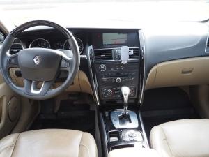 Grey Renault Latitude 2011 in Skuodas, with an engine capacity of 3.00 L and mileage of 316 thousand km for 4800 €, photo 10 on AUTOMOTO.COM.LV