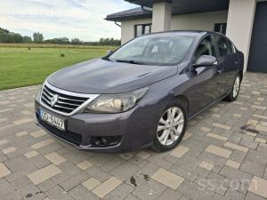 Grey Renault Latitude 2011 in Ogre, with an engine capacity of 2.00 L and mileage of 349 thousand km for 3000 €, photo  on AUTOMOTO.COM.LV