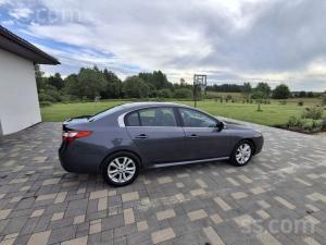 Grey Renault Latitude 2011 in Ogre, with an engine capacity of 2.00 L and mileage of 349 thousand km for 3000 €, photo 12 on AUTOMOTO.COM.LV