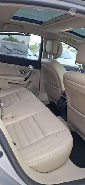Pelēks Renault Latitude 2012 Tauragė, ar dzinēja tilpumu 2.00 L un nobraukumu 242 tūkst. km par 4100 €, foto 8 vietnē AUTOMOTO.COM.LV