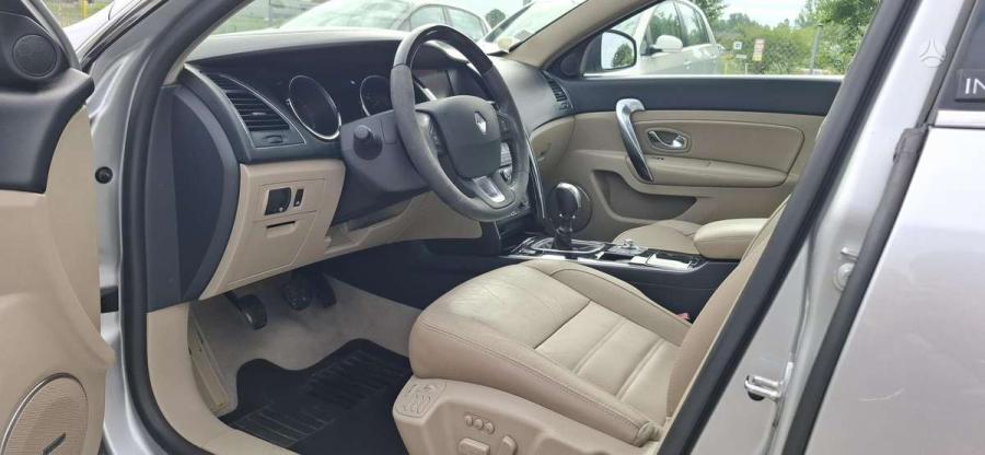 Pelēks Renault Latitude 2012 Tauragė, ar dzinēja tilpumu 2.00 L un nobraukumu 242 tūkst. km par 4100 €, foto 10 vietnē AUTOMOTO.COM.LV