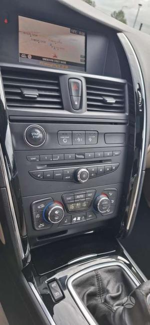 Pelēks Renault Latitude 2012 Tauragė, ar dzinēja tilpumu 2.00 L un nobraukumu 242 tūkst. km par 4100 €, foto 13 vietnē AUTOMOTO.COM.LV