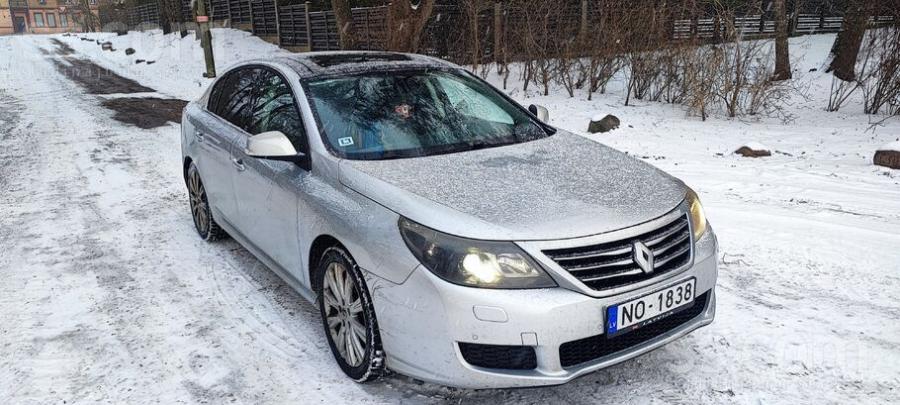Pelēks Renault Latitude 2012 Ogre, ar dzinēja tilpumu 3.00 L un nobraukumu 260 tūkst. km par 4000 €, foto 3 vietnē AUTOMOTO.COM.LV