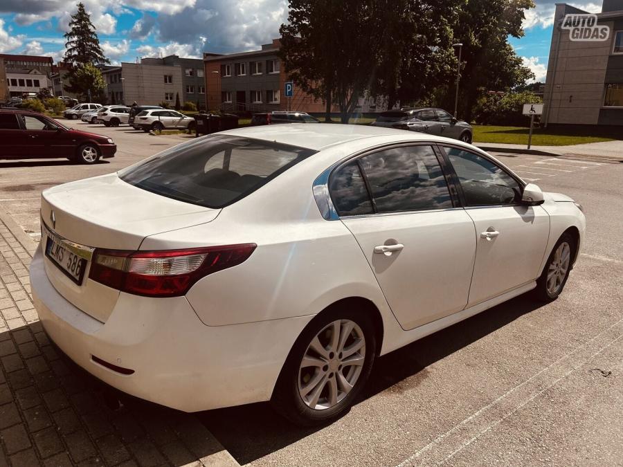 Renault Latitude 2012 Viļņa, ar dzinēja tilpumu 2.00 L un nobraukumu 400 tūkst. km par 4000 €, foto 5 vietnē AUTOMOTO.COM.LV
