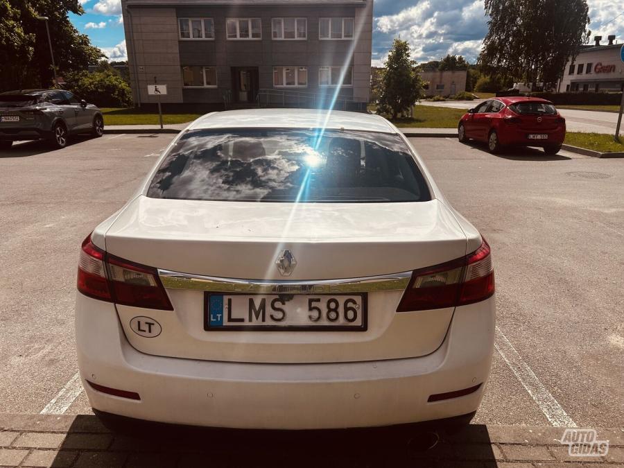 Renault Latitude 2012 Viļņa, ar dzinēja tilpumu 2.00 L un nobraukumu 400 tūkst. km par 4000 €, foto 6 vietnē AUTOMOTO.COM.LV