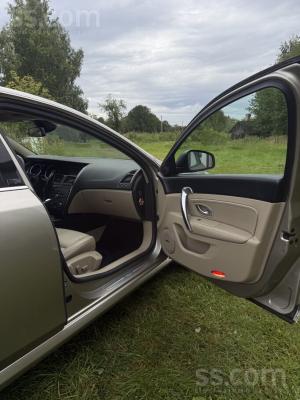 Yellow Renault Latitude 2011 in Riga, with an engine capacity of 3.00 L and mileage of 248 thousand km for 4200 €, photo 11 on AUTOMOTO.COM.LV