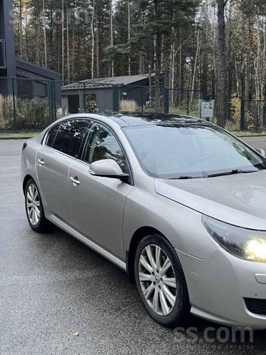 Yellow Renault Latitude 2011 in Riga, with an engine capacity of 3.00 L and mileage of 248 thousand km for 4200 €, photo 30 on AUTOMOTO.COM.LV
