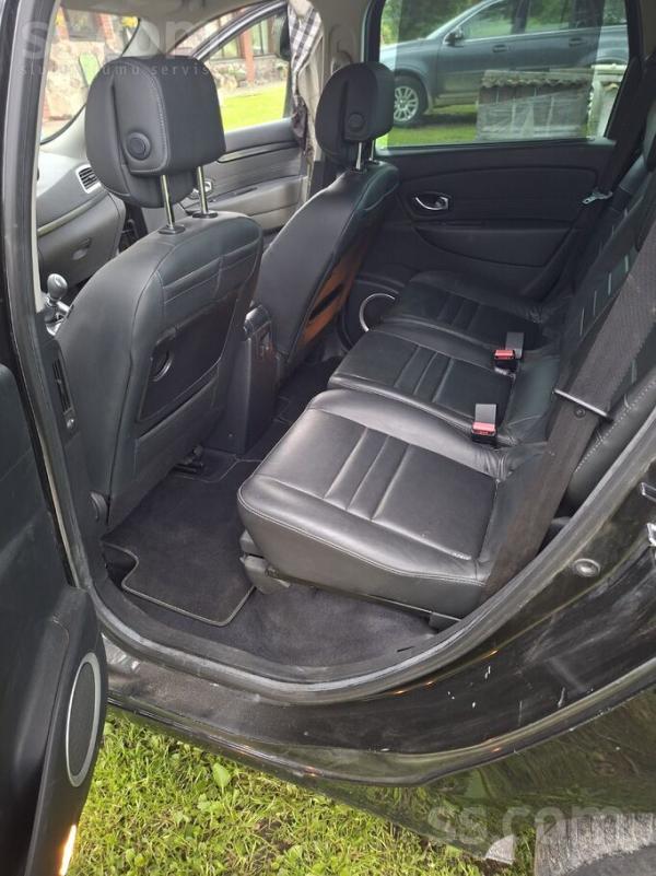 Black Renault Mascott 2009 in Ogre, with an engine capacity of 1.90 L and mileage of 250 thousand km for 2700 €, photo 10 on AUTOMOTO.COM.LV