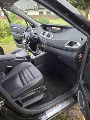 Black Renault Mascott 2009 in Ogre, with an engine capacity of 1.90 L and mileage of 250 thousand km for 2700 €, photo 12 on AUTOMOTO.COM.LV