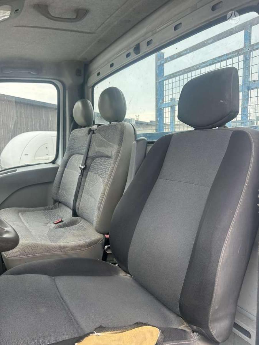 White Renault Mascott 2007 in Kaunas, with an engine capacity of 3.00 L and mileage of 148 thousand km for 7800 €, photo 9 on AUTOMOTO.COM.LV