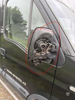 Melns Renault Master 2009 Viļņa, ar dzinēja tilpumu 2.46 L un nobraukumu 253 tūkst. km par 3950 €, foto 18 vietnē AUTOMOTO.COM.LV