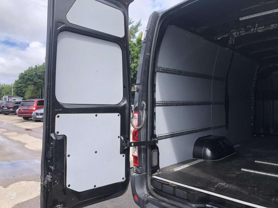 Melns Renault Master 2016 Klaipėda, ar dzinēja tilpumu 2.30 L un nobraukumu 248 tūkst. km par 8900 €, foto 13 vietnē AUTOMOTO.COM.LV