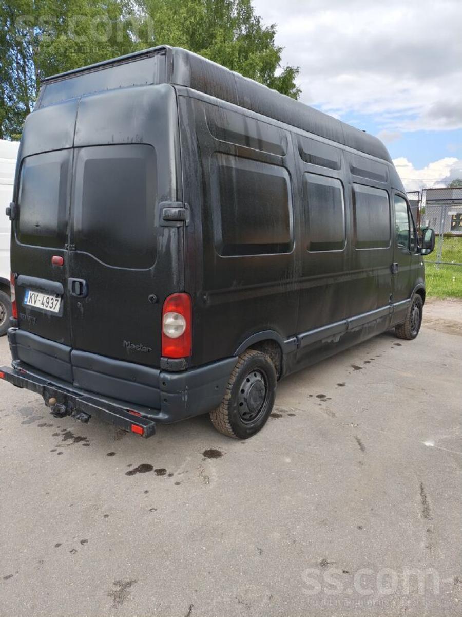 Black Renault Master 2005 in Riga, with an engine capacity of 3.00 L and mileage of 0 thousand km for 2300 €, photo 4 on AUTOMOTO.COM.LV