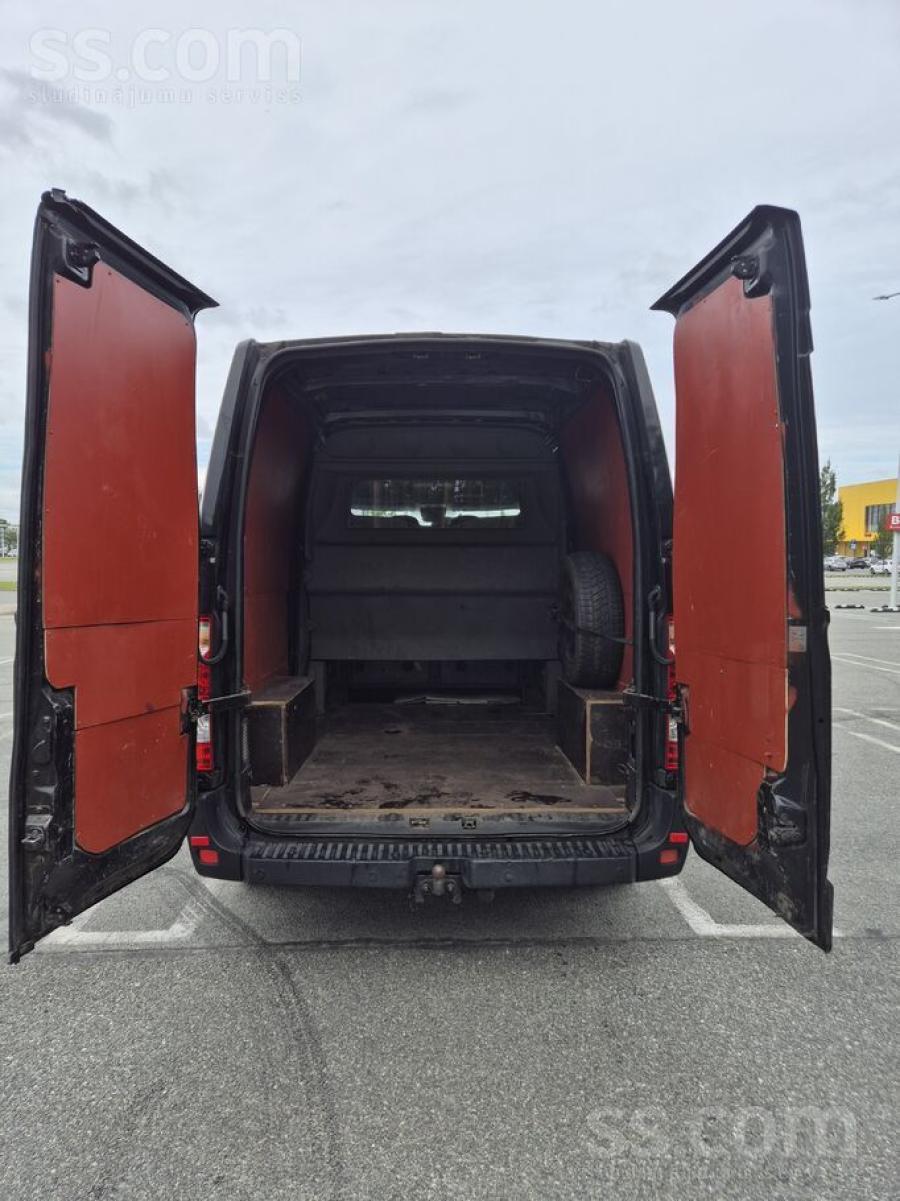 Black Renault Master 2012 in Riga, with an engine capacity of 2.30 L and mileage of 207 thousand km for 12695 €, photo 14 on AUTOMOTO.COM.LV