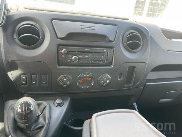 Black Renault Master 2014 in Riga, with an engine capacity of 2.30 L and mileage of 70 thousand km for 13999 €, photo 5 on AUTOMOTO.COM.LV