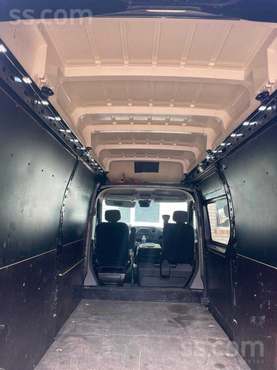 Melns Renault Master 2014 Rīga, ar dzinēja tilpumu 2.30 L un nobraukumu 70 tūkst. km par 13999 €, foto 8 vietnē AUTOMOTO.COM.LV
