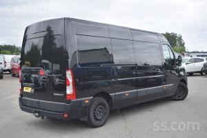 Black Renault Master 2023 in Riga, with an engine capacity of 2.30 L and mileage of 453 thousand km for 17100 €, photo 3 on AUTOMOTO.COM.LV