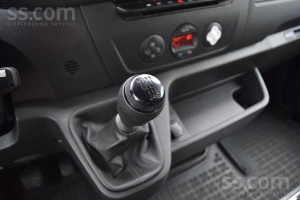 Melns Renault Master 2023 Rīga, ar dzinēja tilpumu 2.30 L un nobraukumu 453 tūkst. km par 17100 €, foto 5 vietnē AUTOMOTO.COM.LV