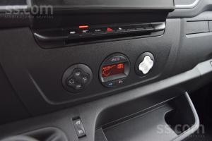 Black Renault Master 2023 in Riga, with an engine capacity of 2.30 L and mileage of 453 thousand km for 17100 €, photo 7 on AUTOMOTO.COM.LV