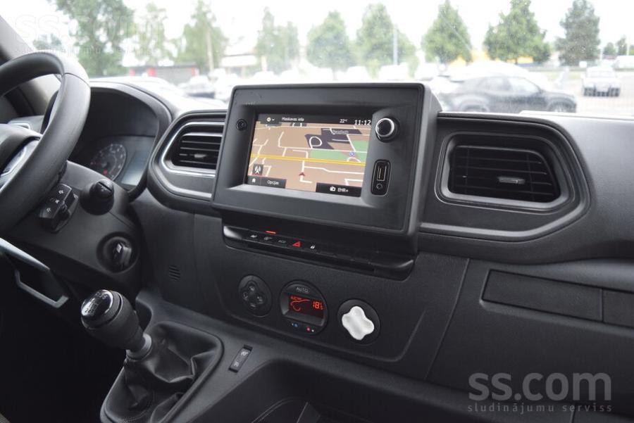 Black Renault Master 2023 in Riga, with an engine capacity of 2.30 L and mileage of 453 thousand km for 17100 €, photo 9 on AUTOMOTO.COM.LV