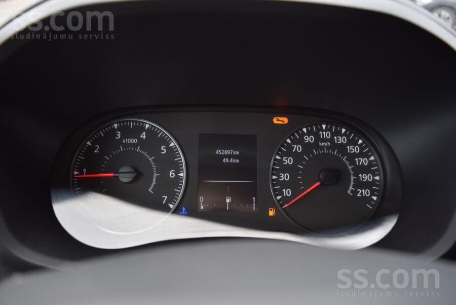 Black Renault Master 2023 in Riga, with an engine capacity of 2.30 L and mileage of 453 thousand km for 17100 €, photo 12 on AUTOMOTO.COM.LV