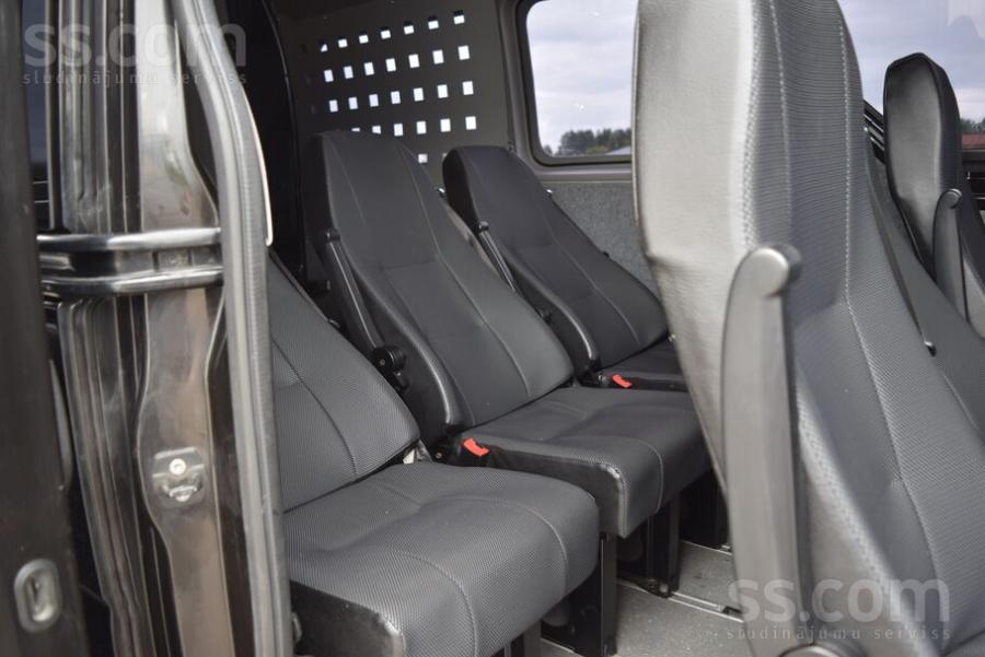 Black Renault Master 2023 in Riga, with an engine capacity of 2.30 L and mileage of 453 thousand km for 17100 €, photo 15 on AUTOMOTO.COM.LV