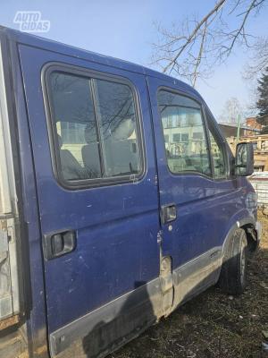 Blue Renault Master 2002 in Alytus, with an engine capacity of 2.20 L and mileage of 353 thousand km for 900 €, photo 6 on AUTOMOTO.COM.LV