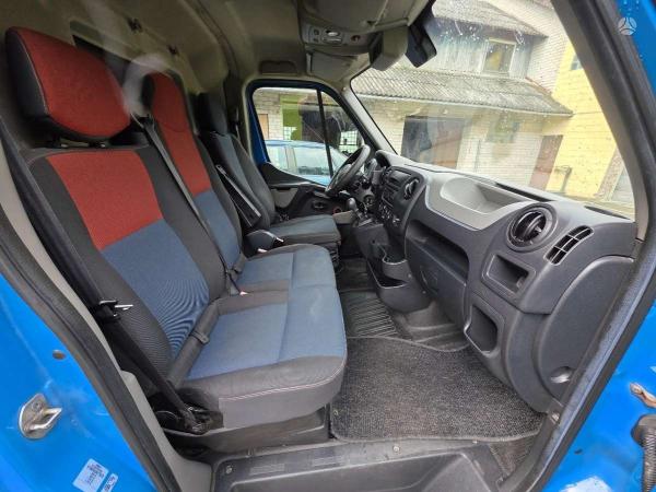 Blue Renault Master 2011 in Skuodas, with an engine capacity of 2.30 L and mileage of 486 thousand km for 4800 €, photo 8 on AUTOMOTO.COM.LV