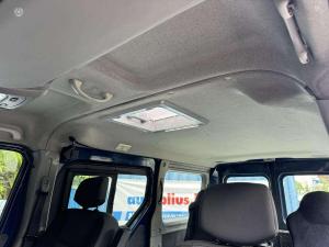 Blue Renault Master 2012 in Vilnius, with an engine capacity of 2.30 L and mileage of 310 thousand km for 7300 €, photo 15 on AUTOMOTO.COM.LV