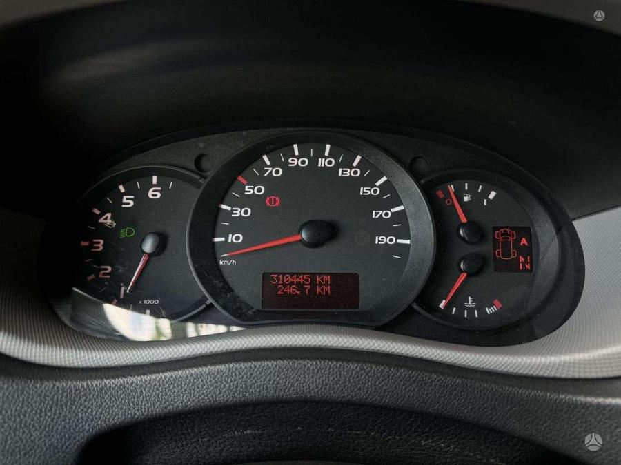 Blue Renault Master 2012 in Vilnius, with an engine capacity of 2.30 L and mileage of 310 thousand km for 7300 €, photo 16 on AUTOMOTO.COM.LV